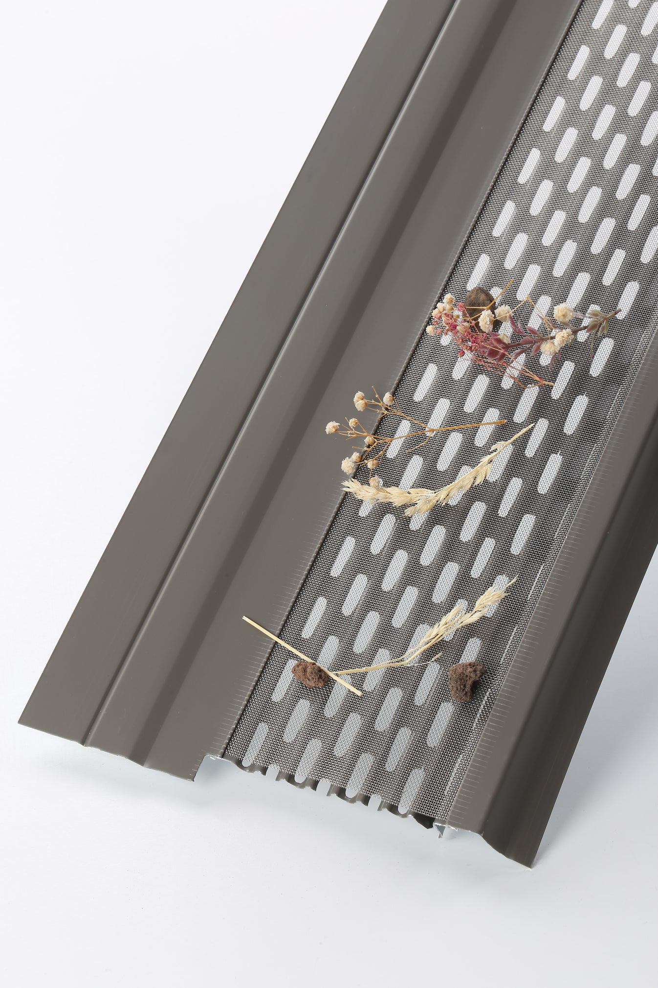 Flat Micromesh Guards for 7-inch Gutters – Art of Gutter