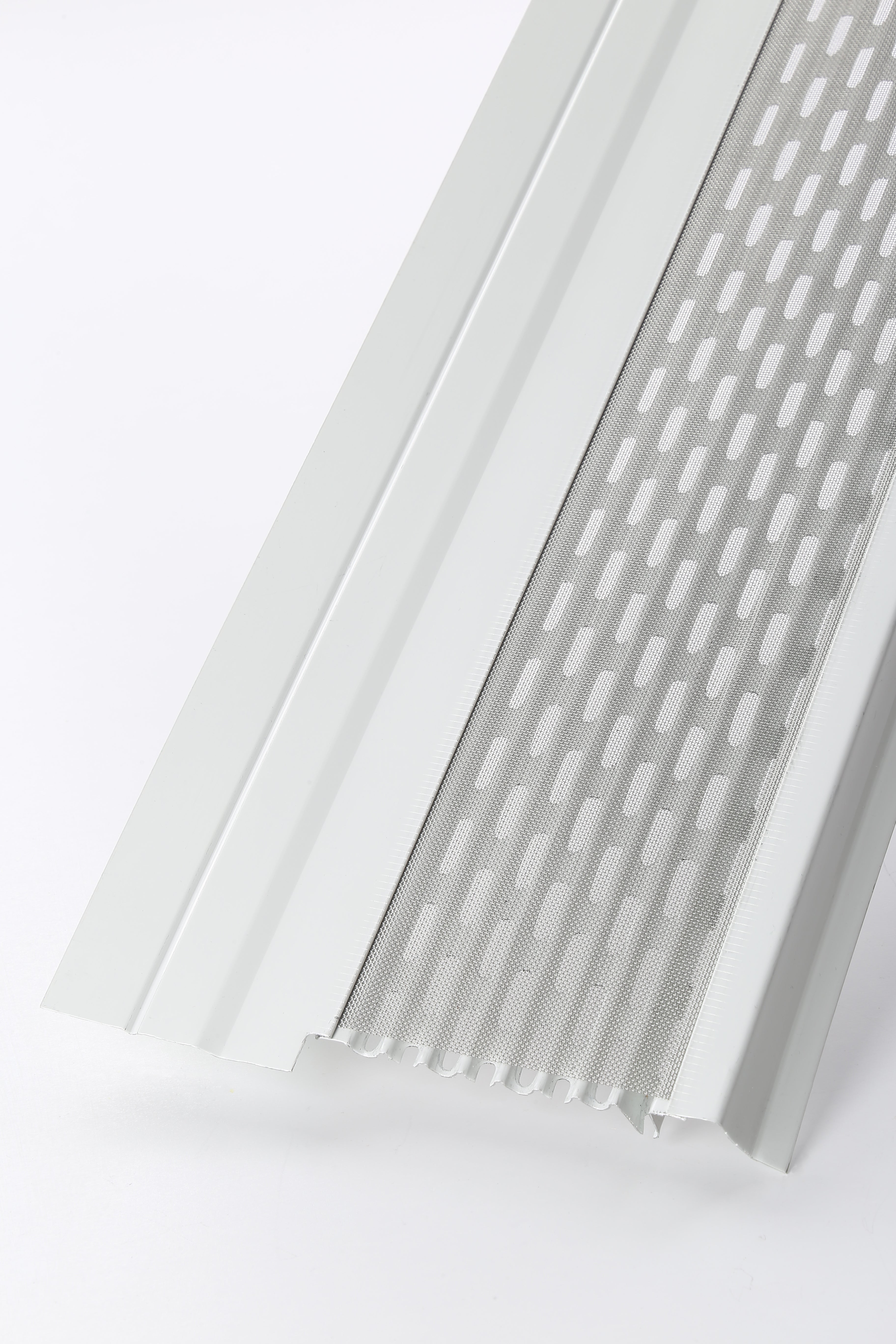 Flat Micromesh Guards for 7-inch Gutters